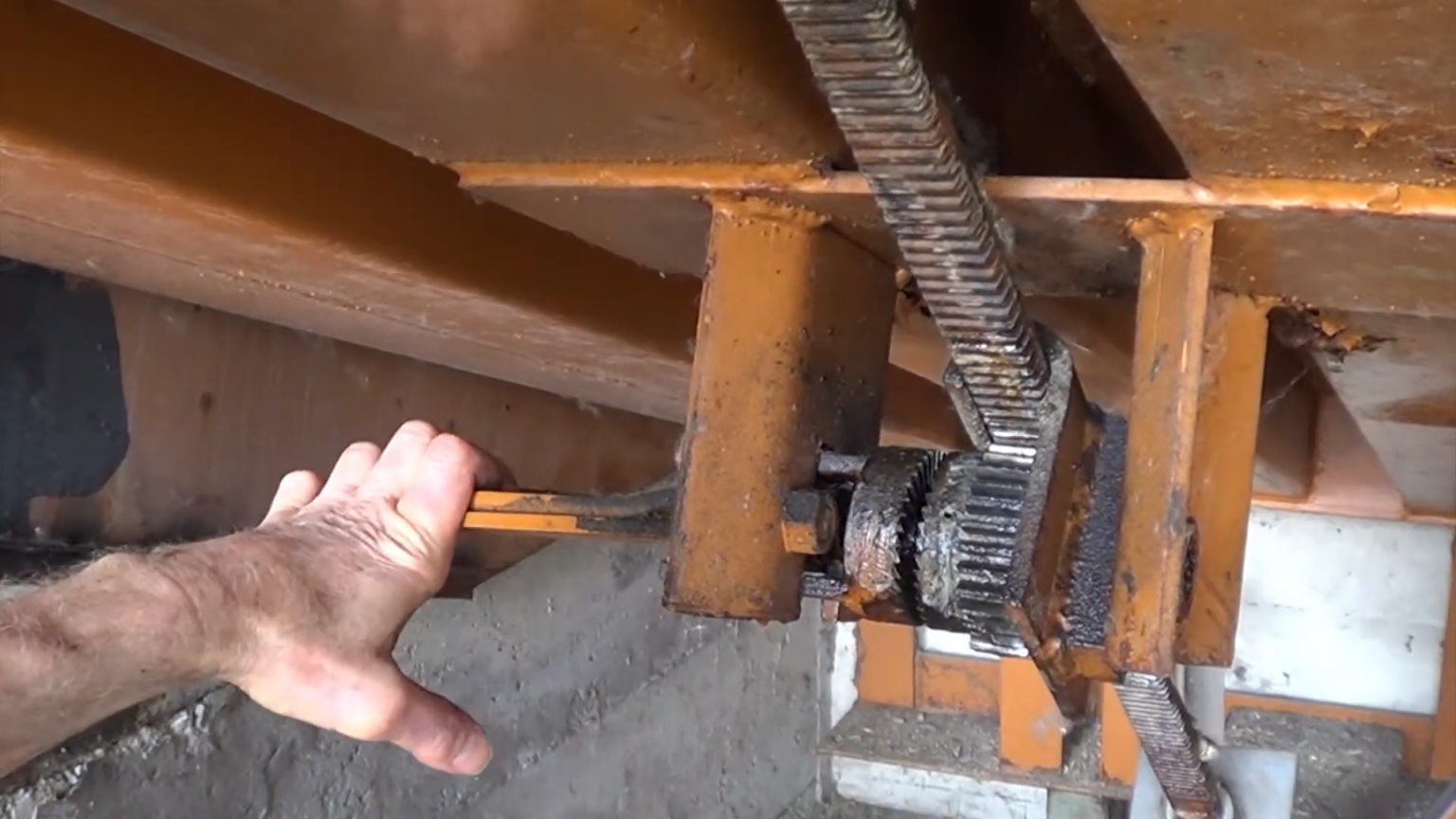 How to Rebuild a Serco Hold Down Unit - DDM Garage Doors Blog - Dan's ...